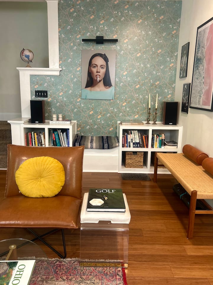 Boutique Stay - Hot Tub, Home Office & Fenced Yard - Cincinnati, OH