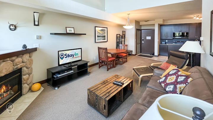 Top Floor Condo With Stunning Mountain Views - Fernie