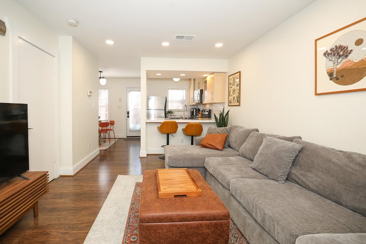 Boho Coliseum Condo - Charlotte, NC