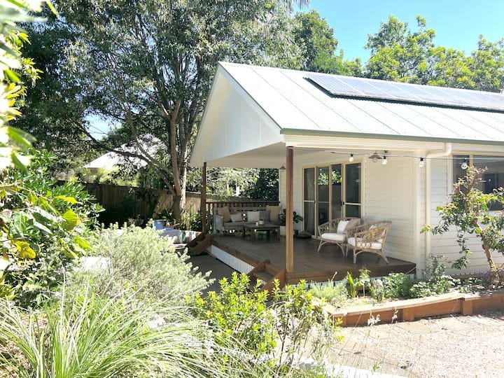 Palm-lily House - Bangalow