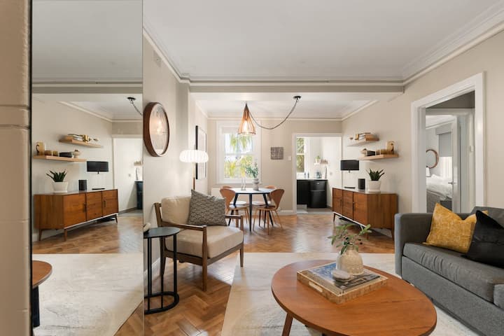 St. James, Art Deco Dream - 2 Bedrooms W/ Aircon - Bondi Beach