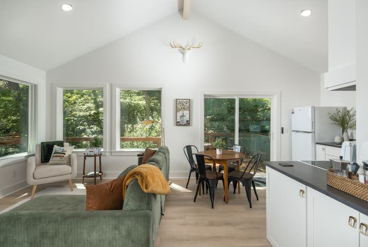 Foothills Farmhouse - Boone, NC