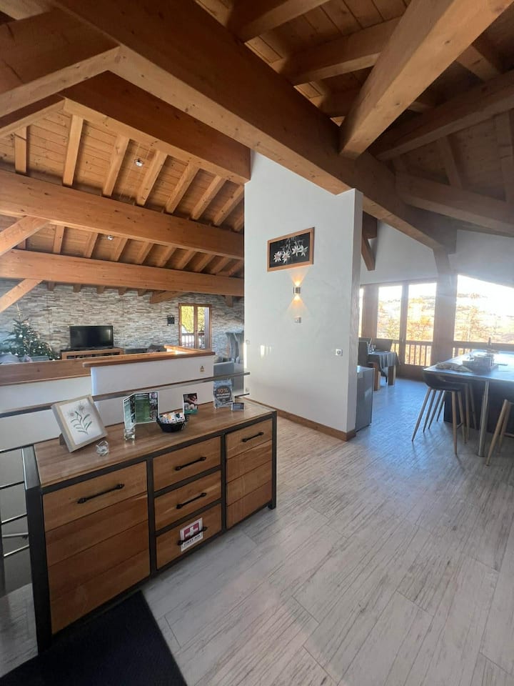 Chalet Edelweiss In Les Coches La Plagne Paradiski - Bourg-Saint-Maurice