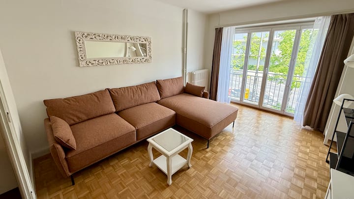 Lausanne Gare - Ch Apartment With 2 Rooms - Bussigny