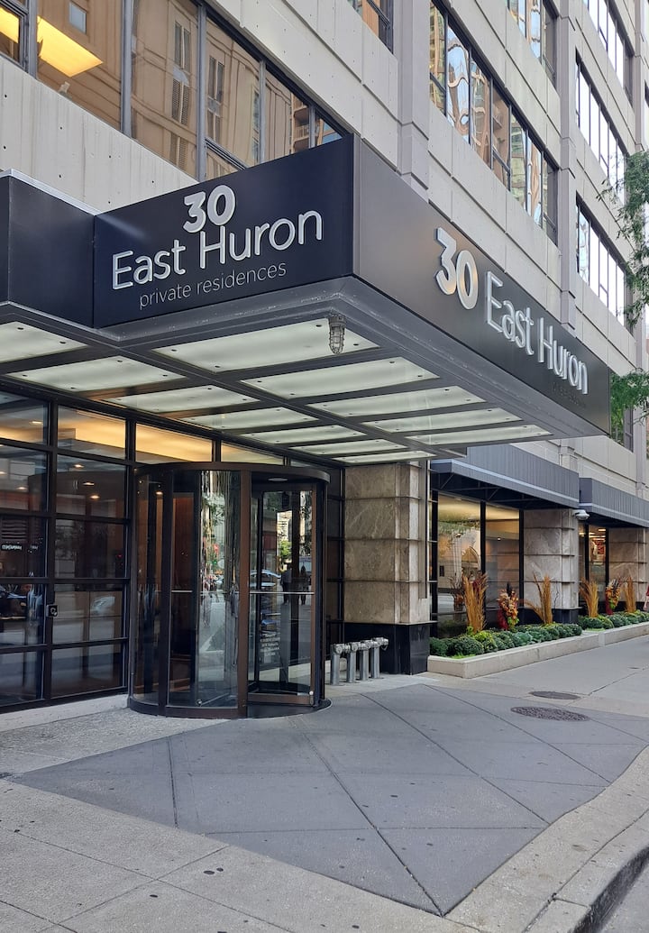 30 E. Huron #3410 Private Residence - Chicago, IL