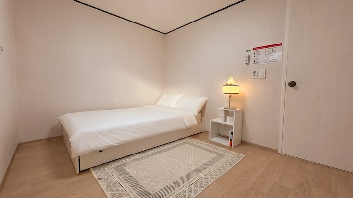 Airport Stay Seoul | 3m To 5-line Metro Hub (Gmp) - Seoul