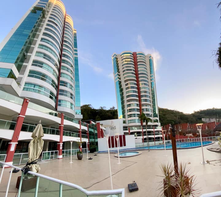 Apto Belas Artes, Charmoso, Lado Da Praia. - Balneário Camboriú