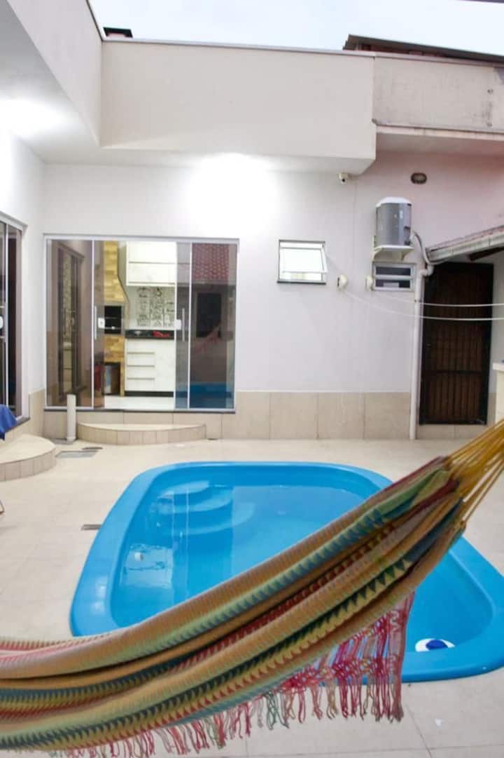 Casa Temporada Navegantes Com Piscina - Navegantes