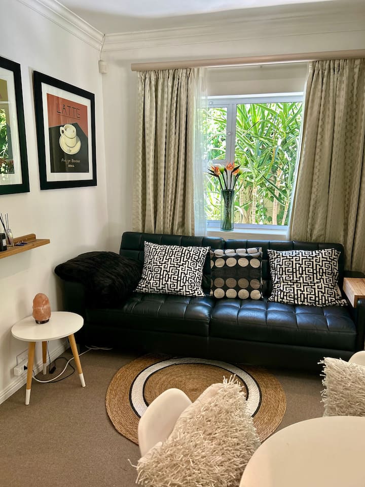 Modern & Bright One Bedroom Apartment W/ Garden - 스텔렌보스