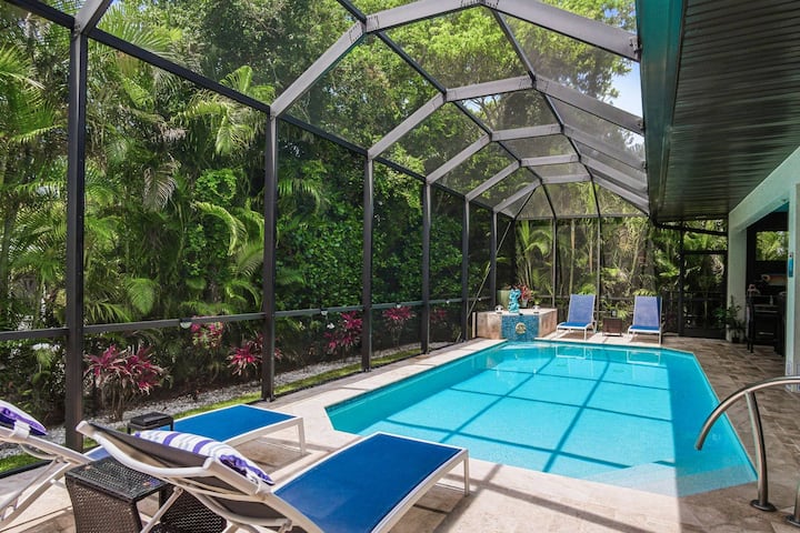 Steps To Beach/jw. Fully Loaded W/pool & Much More - Marco Island, FL