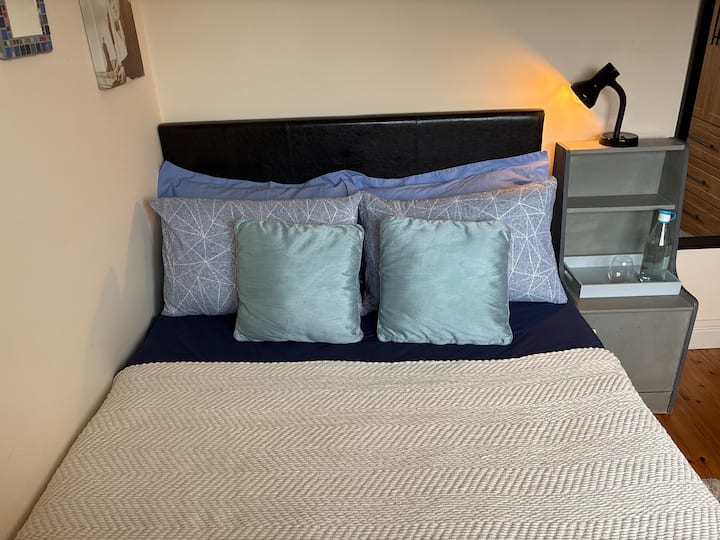 Bright Double Room In Shared Home
Clonbalt Wood - Longford