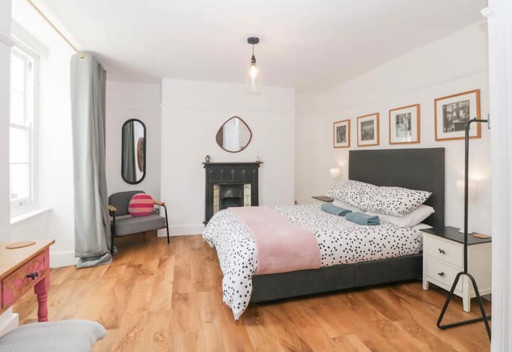 Hidden Gem*parking*linen Inc*pets*low Cleanfee - Plymouth