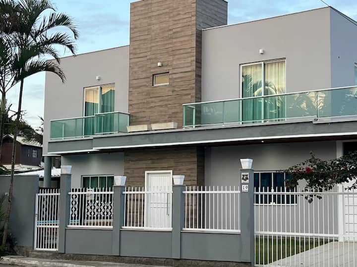 Casa Com Piscina , Praia Da Vila , Imbituba - Sc - Imbituba