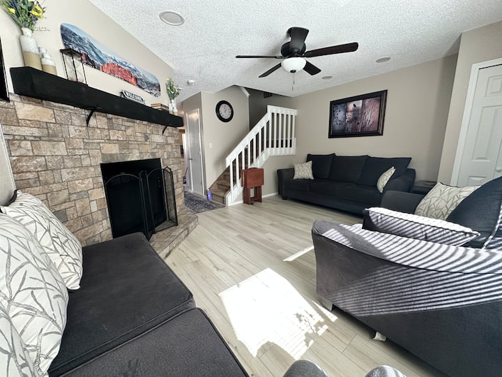 Co-z Home - Colorado Springs, CO