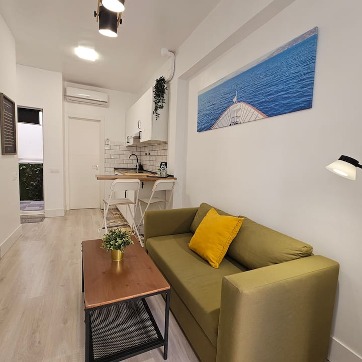 Apartamento Moderno Y Acogedor. - Almería