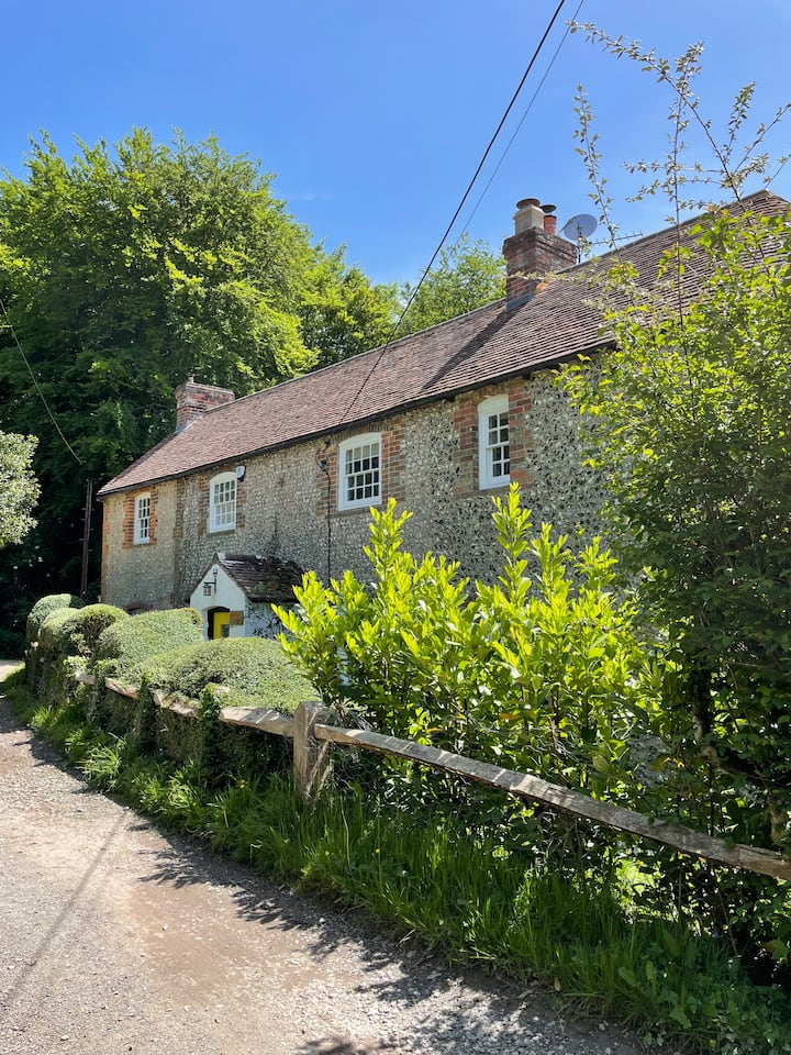 The Sussex Cottage In The Woods, Near Goodwood - Midhurst