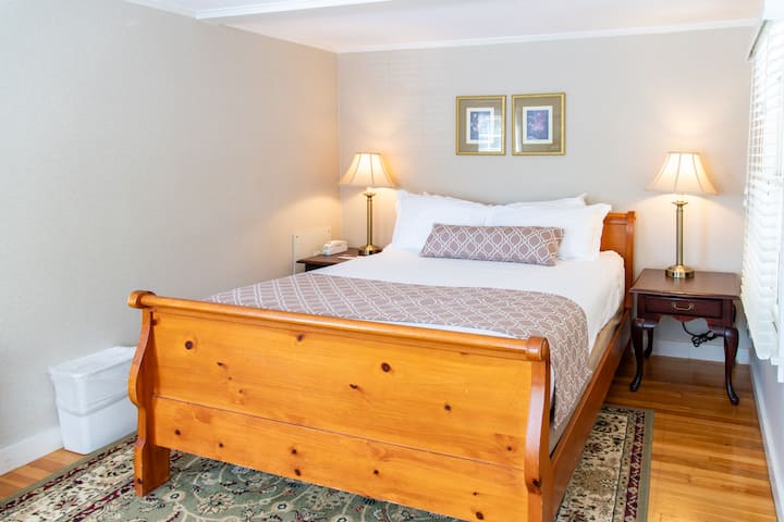 Noco Village For 2! - Conway, NH