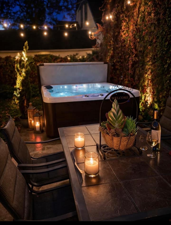 *<A Beautiful Tudor Off Vincent Ave W/ Hot Tub>* - Minneapolis, MN