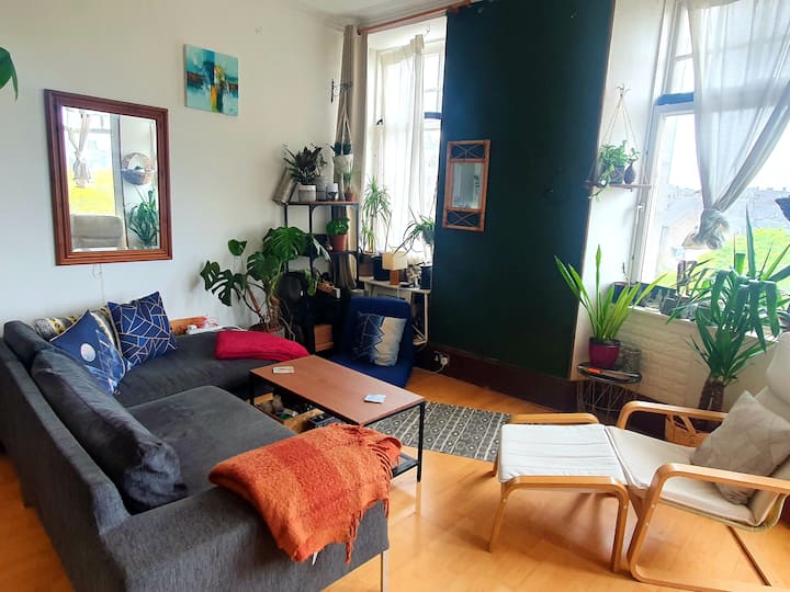 Central Aberdeen Haven | Light Flat, Skyline Views - Aberdeen, UK