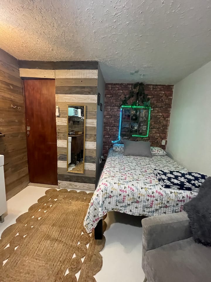 Houston Tiny-cozy 7-8 Miles Nrg/med Ctr - Missouri City, TX