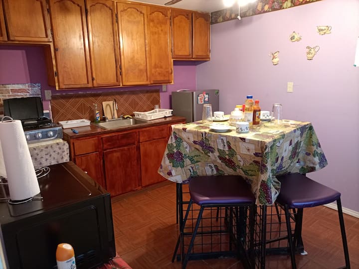 Ery Close To The Terminals And International Bridg - Nuevo Laredo