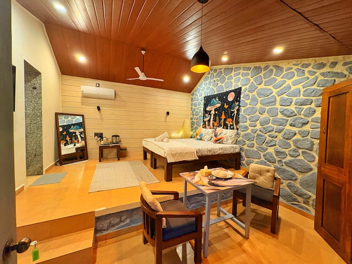 Nature Lodge 3 | Pool - Fast Wi-fi - Nature Trails - Lonavala