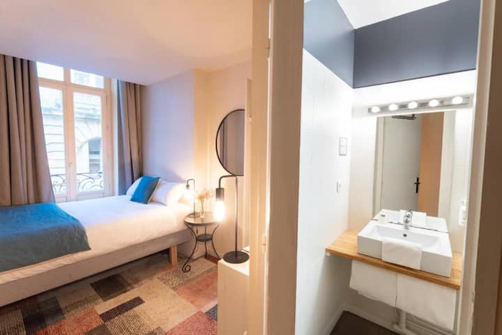 Petite Chambre Pour Deux Personnes - Bordeaux