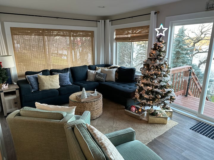The Cozy Lake House/perfect Lake Front Getaway! - McHenry, IL