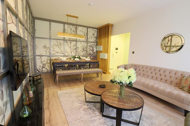 Roots & Wings
Nest & Nook
Haven & Hearth
Chill/fun - Mogadishu