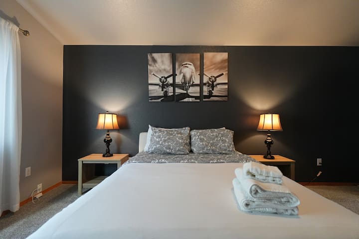 Aviation Escape! 5 Min To Boeing & Paine Field! - Edmonds, WA