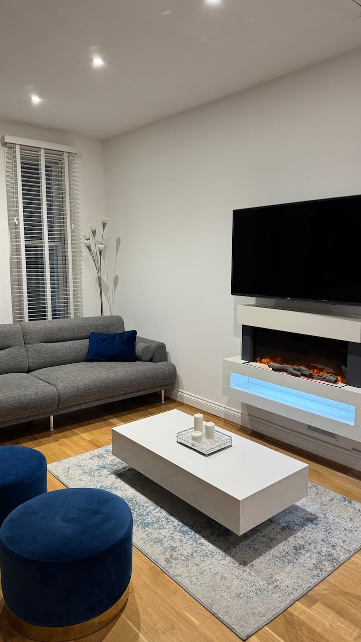Modern Luxury Chelsea Apt - Kings Road - 2 Bedroom - Chelsea