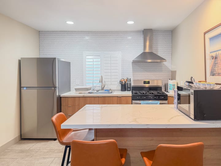 Cozy Guesthouse, Short Walk To Convention Center - Anaheim