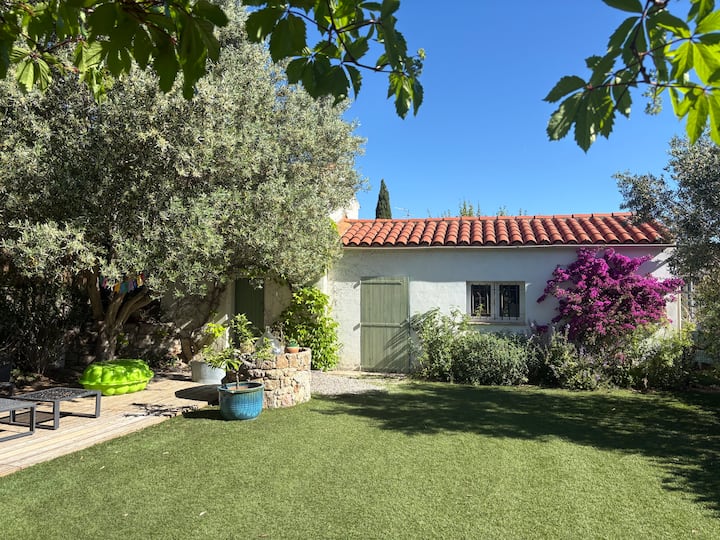 Maison De Charme à 400 M De La Plage - La Garde