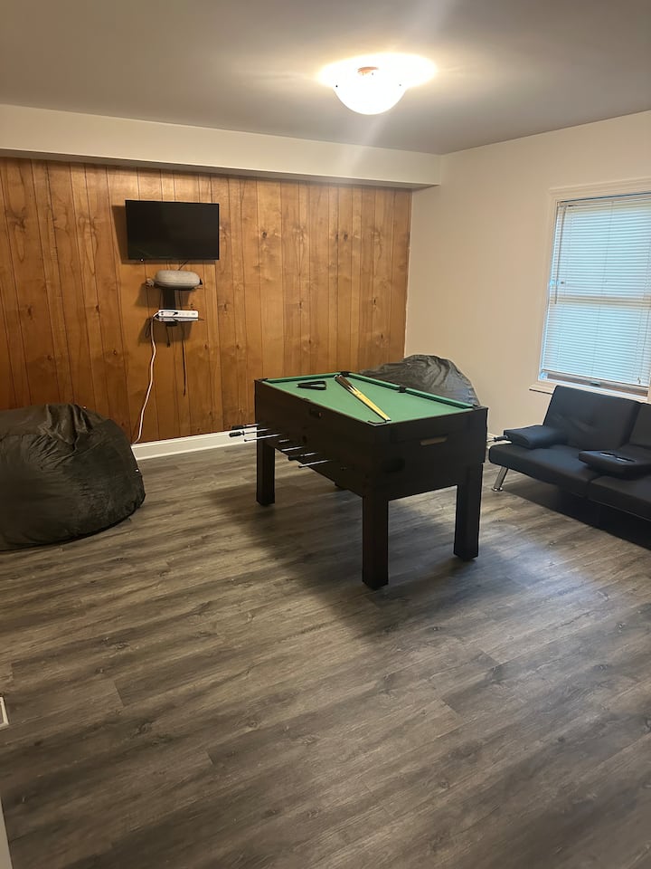Poconos Home Away From Home Near Shawnee Ski Area - Delaware Water Gap, PA