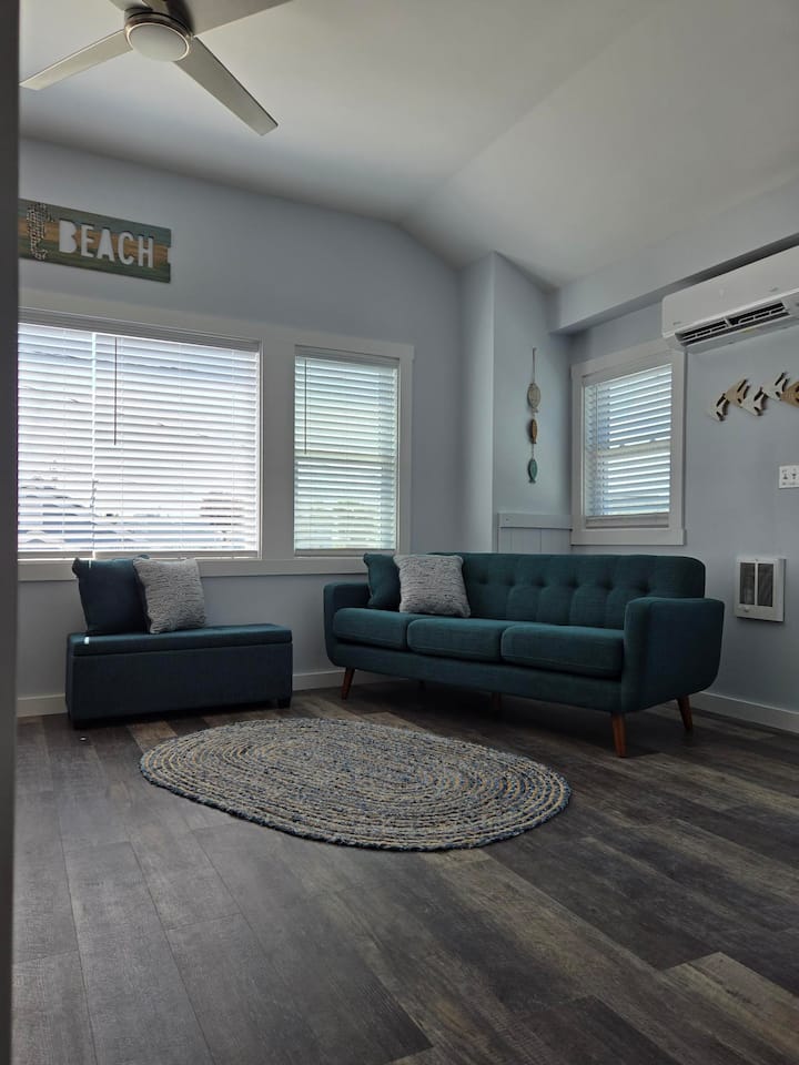 Sea Breeze Unit 1 - Salisbury, MA