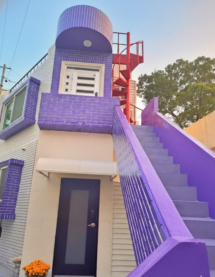 동피랑퍼플하우스2층(b동)#독채펜션#중앙시장#동피랑바로입구#디피랑#서피랑#넷플 #강구안 - 미수동