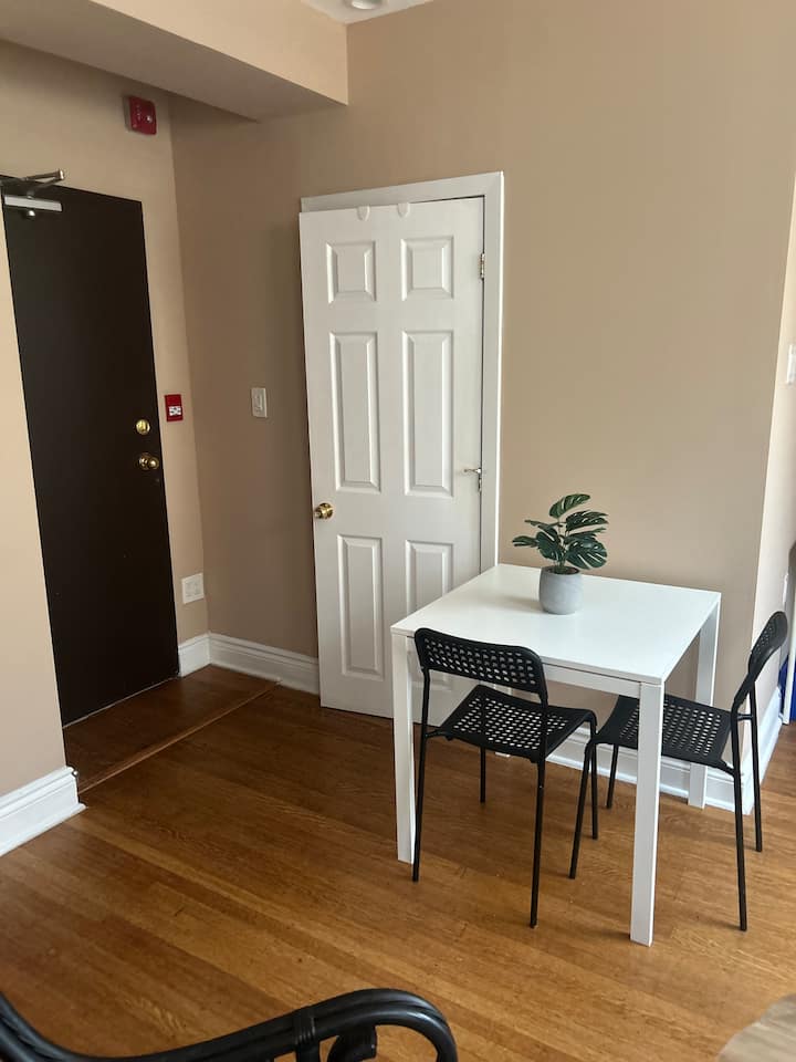 Stunning 1 Bedroom In A Prime Location - Hamilton