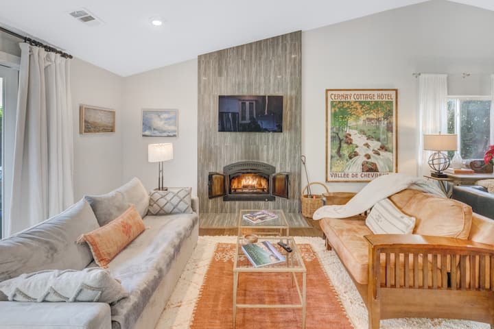 Well Appointed 3br Home | Steps To Town |Fireplace - Los Alamos, CA