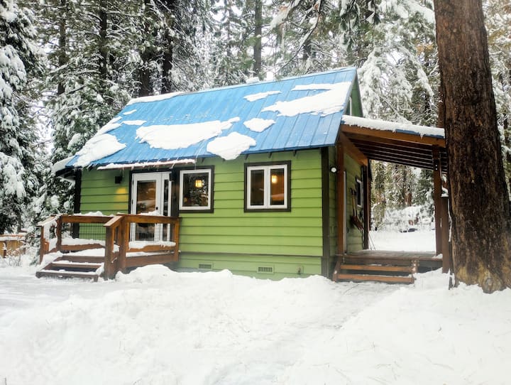 Craftsman Cabin With Sauna - Walk To Lake & Trails - ノース・レイク・タホ, CA