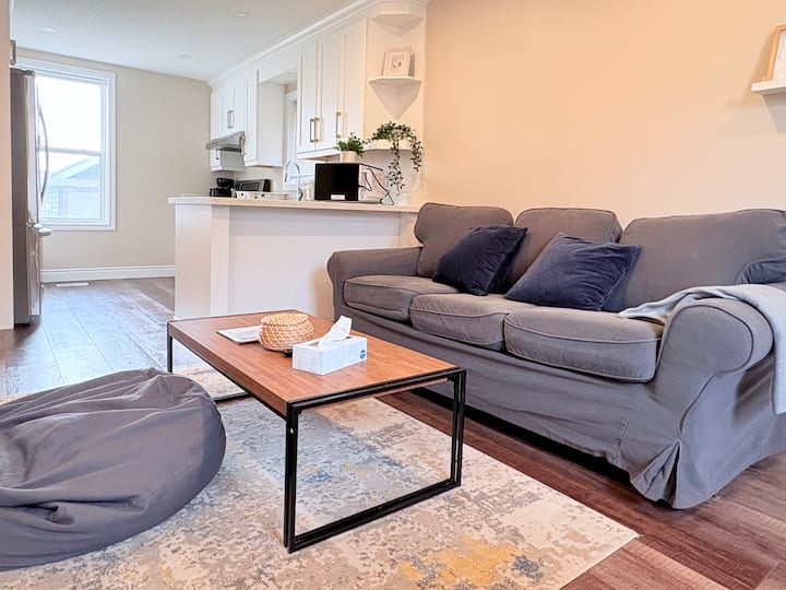 Modern 2 Bedroom Apartment Downtown Kitchener - Waterloo