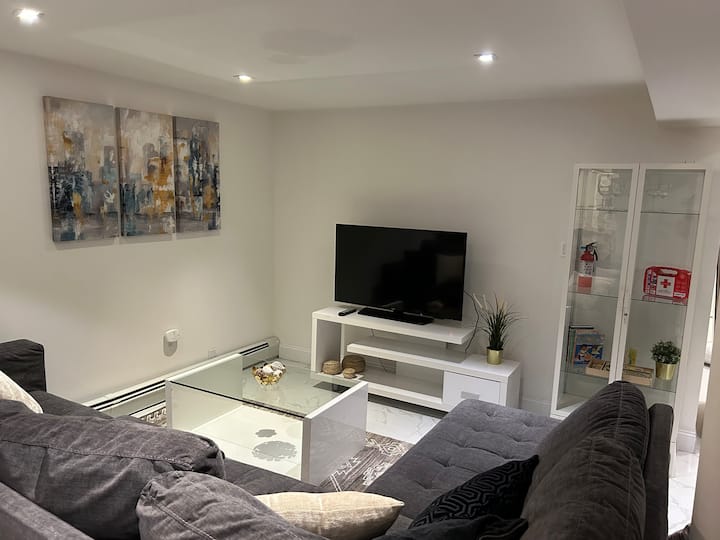 Modern And Spacious, 2 Br Apt In Bk Brownstone - Brooklyn, NY