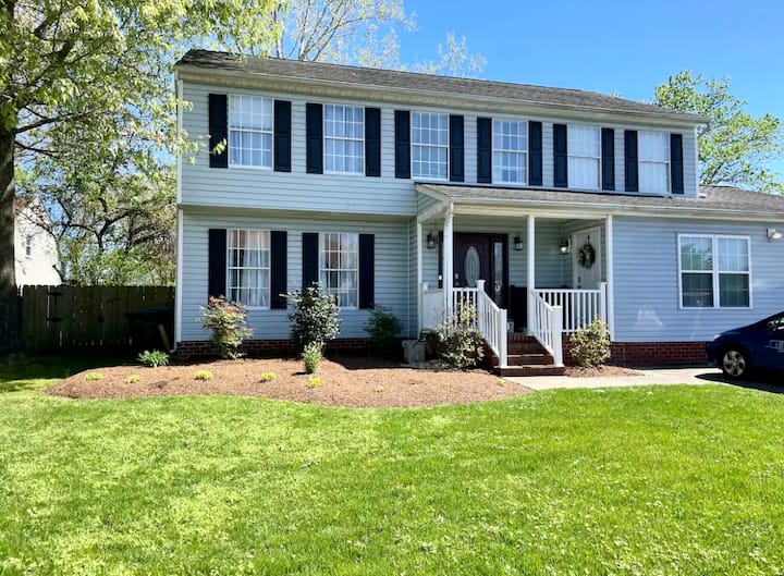 Suite D'oiseaux, Fast Wifi! Near Golf, Concerts - Virginia Beach, VA