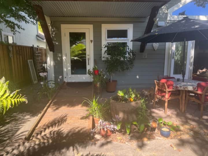 Dragonfly Suite - Rohnert Park, CA