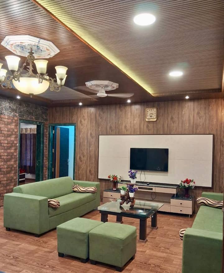 Lonavala- Mountain Villa With Infinity Pool & Chef - Lonavala