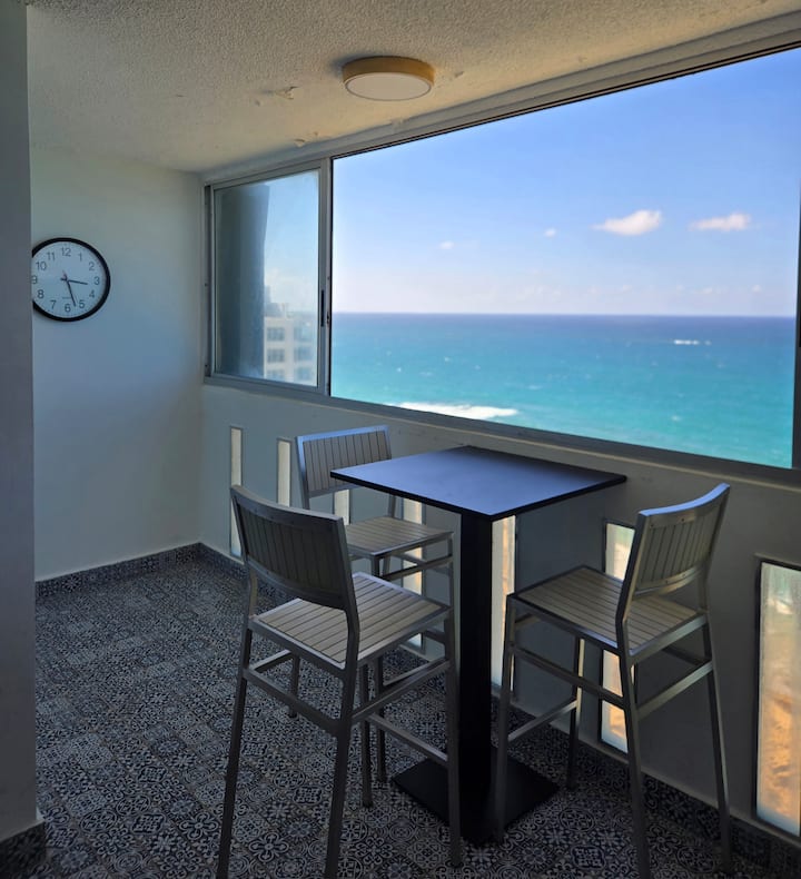 Oceanview 3 Bedroom W/ 4 Beds! - San Juan, Puerto Rico