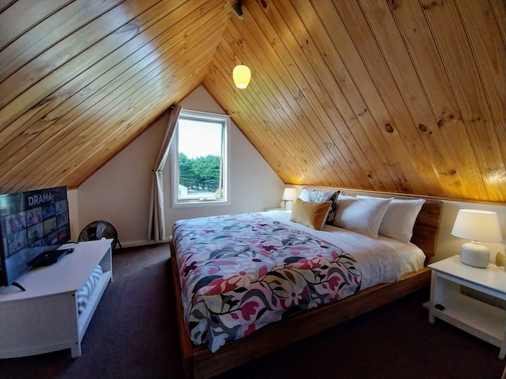 Boutique Barn (Buln Buln Cabins) - Wilsons Prom - Gippsland