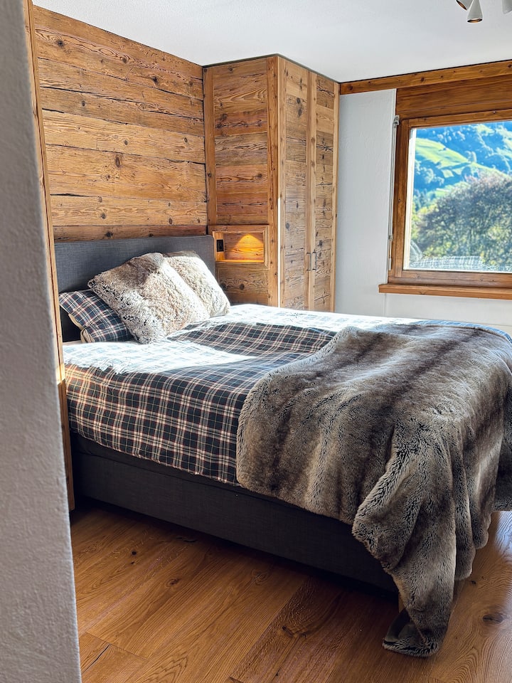 Perfectly Located Apartment With Hotel Facilities - Klosters-Serneus