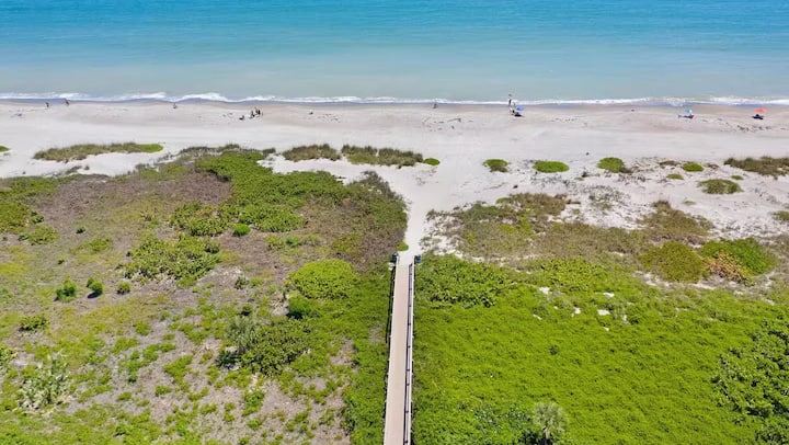 Cocoa Beach 2bedroom Condo At Beachfront Complex - Cocoa Beach, FL