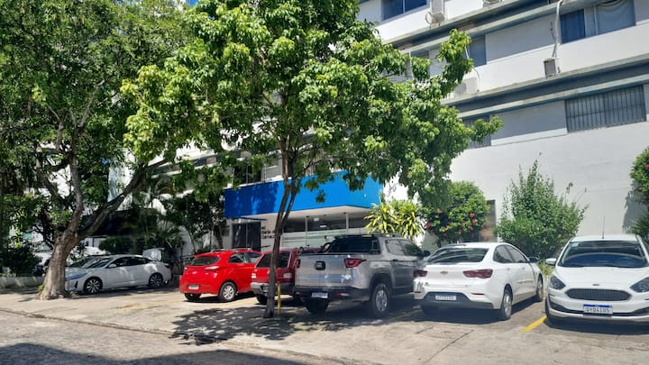 Apartamento Em Boa Viagem Próximo A Praia - Recife