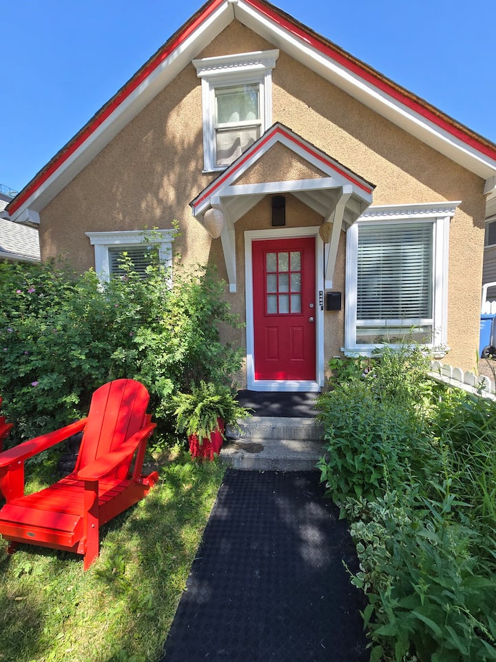 Cute Cottage For 1 (2) In The Heart Of Kensington. - Calgary